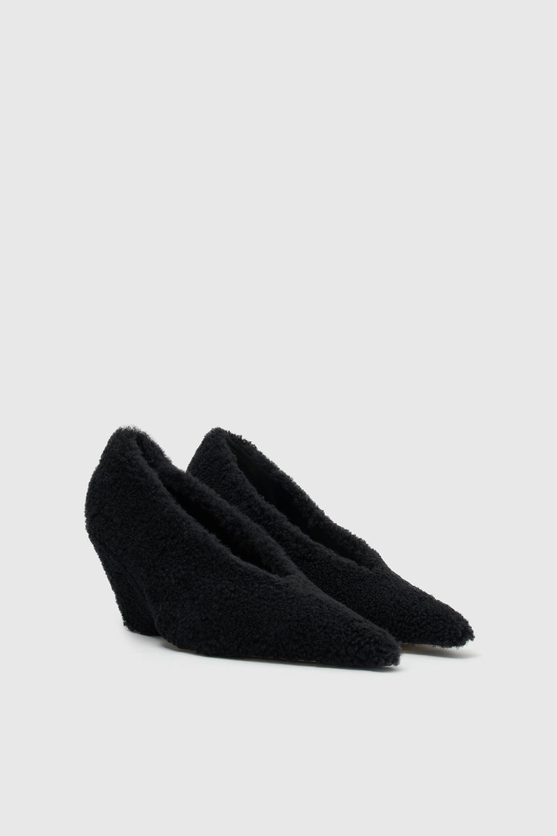 Rhys Shearling Pump in Black - CAMILLA AND MARC® C&M